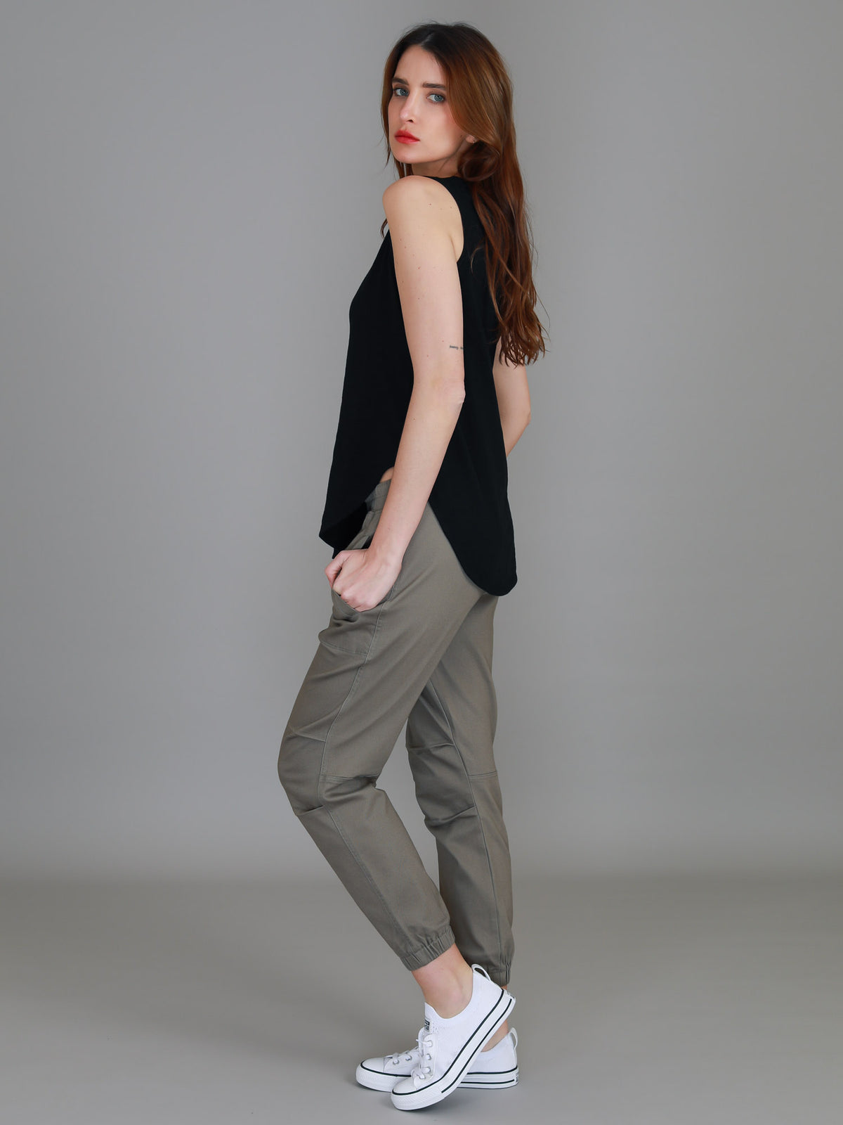 White Longline Tank Top – Curved Hem Cotton Tank for Everyday Wear